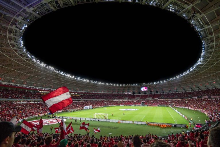√ Ukuran Lapangan Sepak Bola Standar FIFA dan Gambar [Lengkap]