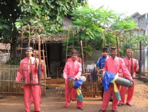 √ Cara Memainkan Angklung dari Dasar Hingga Mahir [Lengkap]