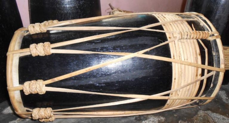 15+ Alat Musik Jawa Timur Dilengkapi Gambar dan Penjelasan [Lengkap]